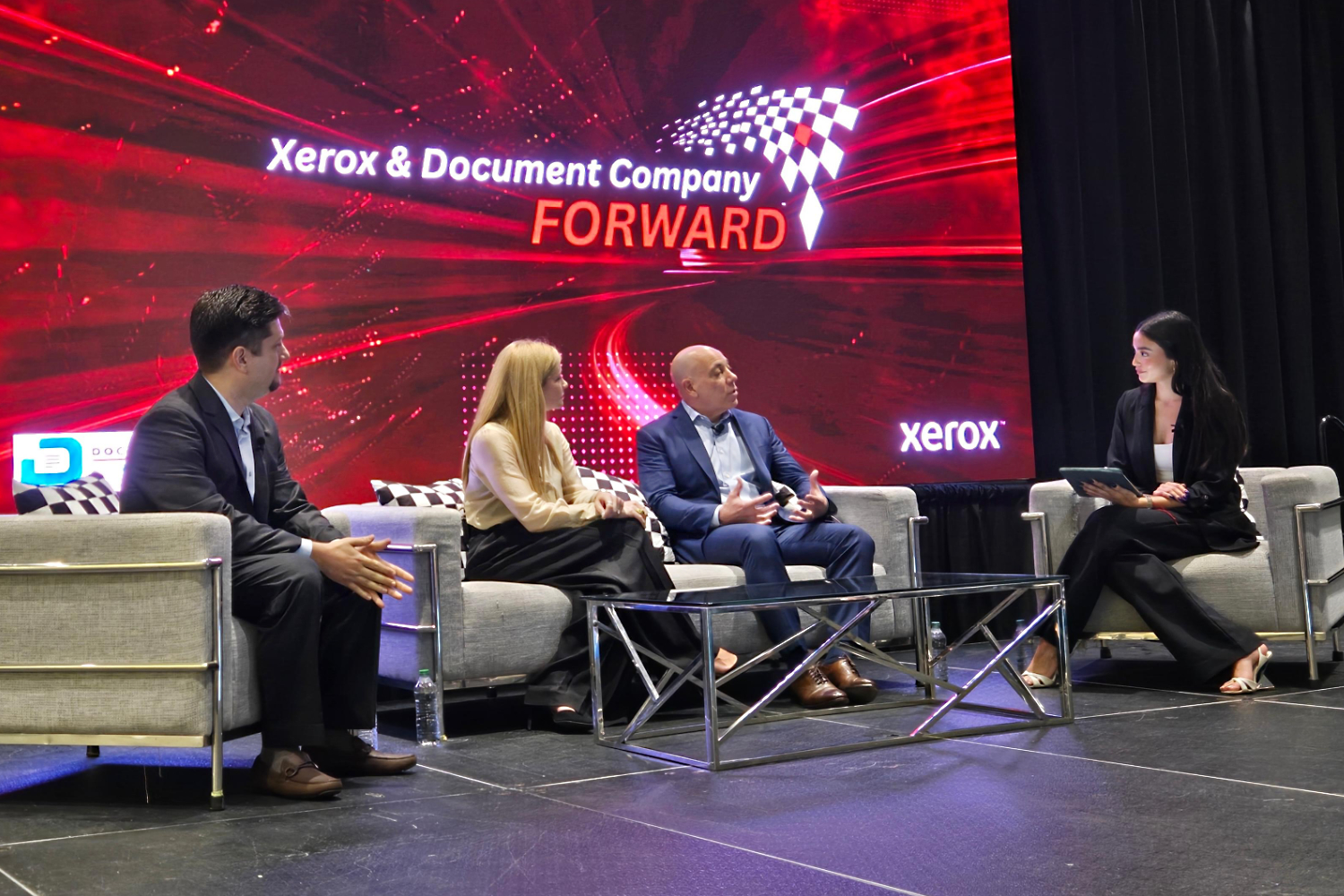 Xerox y Document Company conmemoran 32 años de excelencia en innovación ...